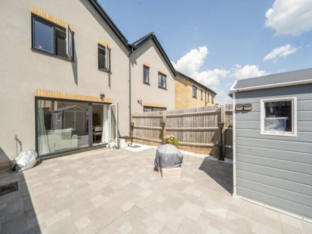 3 bedroom semi detached house for sale in Crampton Road, Swindon, SN3