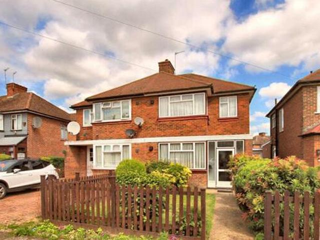 3 Bedroom Semi detached House For Sale In Cranford