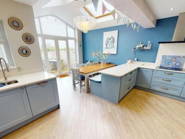 3 Bedroom Semi detached House For Sale In Crank