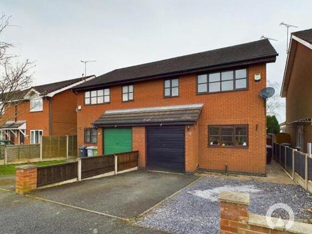 3 Bedroom Semi detached House For Sale In Crewe, Cheshire