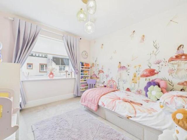 3 bedroom semi detached house for sale in Creran Crescent, Gartcosh, G69