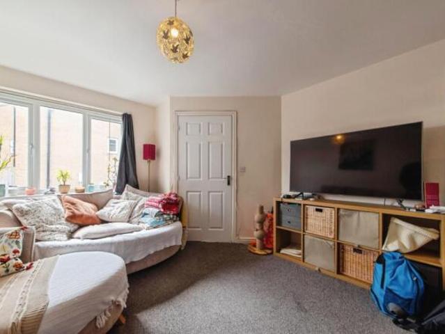 3 bedroom semi detached house for sale in Crucible Close, North Hykeham, Lincoln, Lincolnshire, LN6