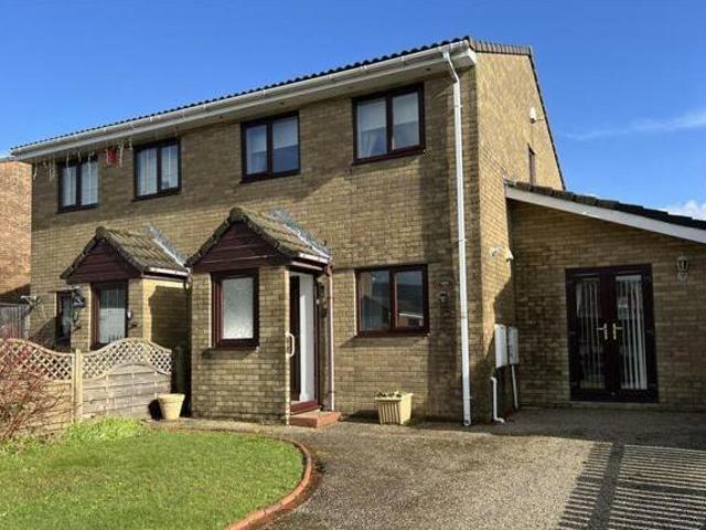 3 Bedroom Semi detached House For Sale In Cwmdare