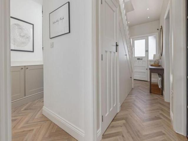 3 bedroom semi detached house for sale in Cubbington Road, Leamington Spa, CV32