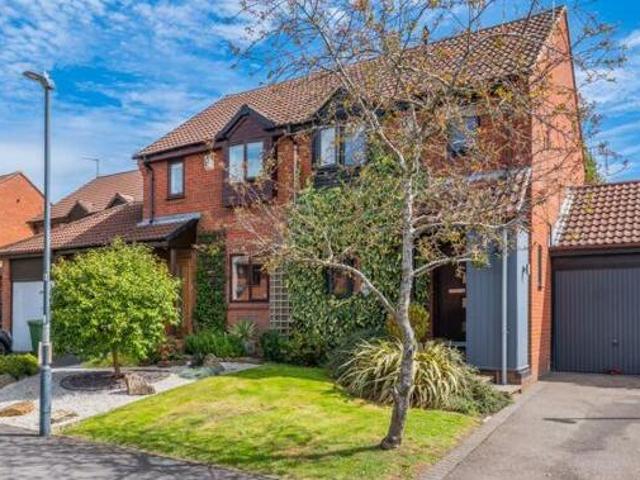 3 Bedroom Semi detached House For Sale In Cubbington