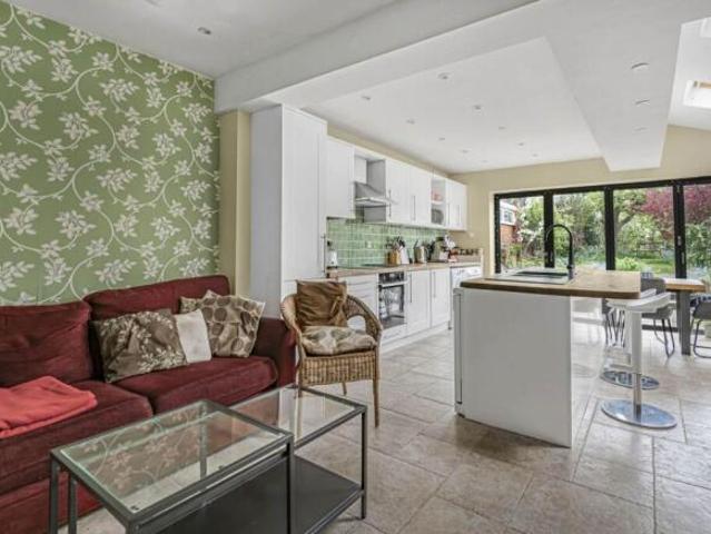 3 bedroom semi detached house for sale in Culver Road, Reading, RG6