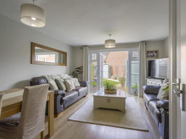 3 bedroom semi detached house for sale in Culverhouse Road, Swindon, SN1