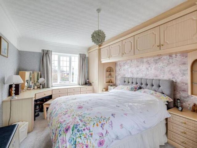 3 bedroom semi detached house for sale in Curzon Park North, Chester, CH4