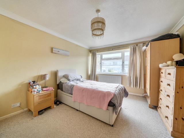 3 bedroom semi detached house for sale in Curlew Drive, Tilehurst, Reading, RG31