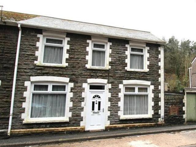 3 Bedroom Semi detached House For Sale In Cymmer