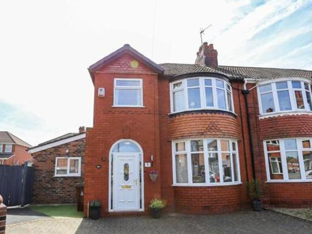 3 Bedroom Semi detached House For Sale In Dane Bank, Manchester
