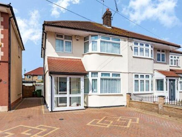 3 Bedroom Semi detached House For Sale In Dagenham