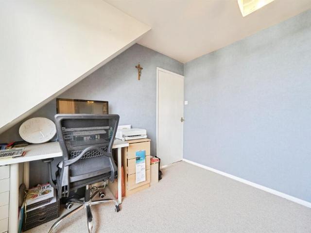 3 bedroom semi detached house for sale in Dalecroft Rise, Allerton, Bradford, BD15