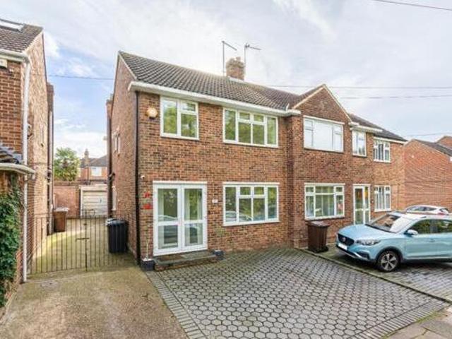 3 Bedroom Semi detached House For Sale In Dartford, Kent