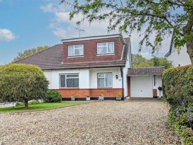 3 Bedroom Semi detached House For Sale In Daws Heath, Hadleigh