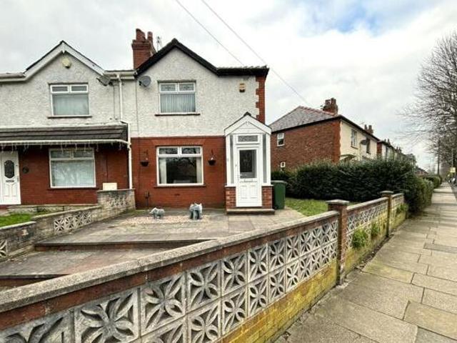 3 Bedroom Semi detached House For Sale In Denton