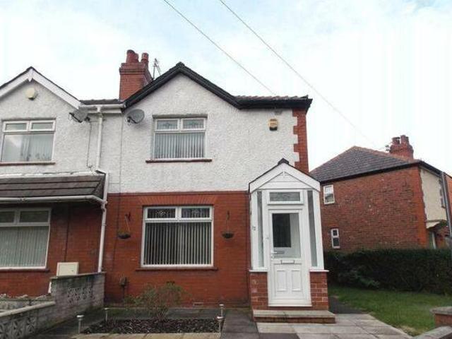 3 Bedroom Semi detached House For Sale In Denton, Manchester