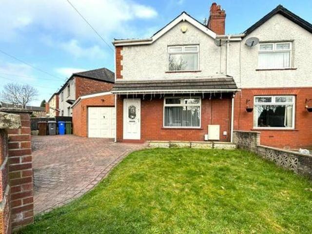 3 Bedroom Semi detached House For Sale In Denton, Manchester