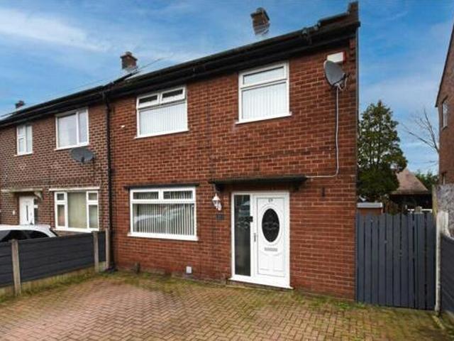 3 Bedroom Semi detached House For Sale In Denton, Tameside