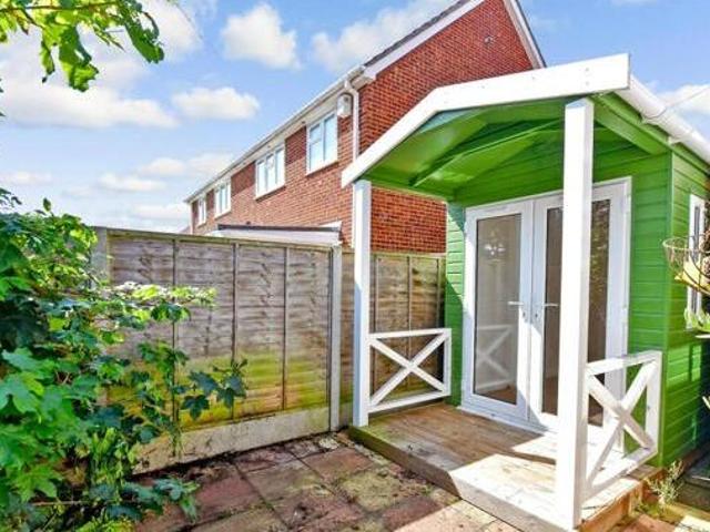 3 Bedroom Semi detached House For Sale In Deal