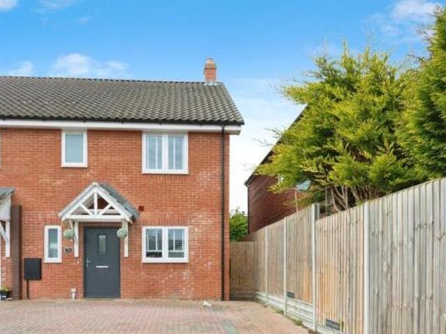 3 Bedroom Semi detached House For Sale In Deanshanger