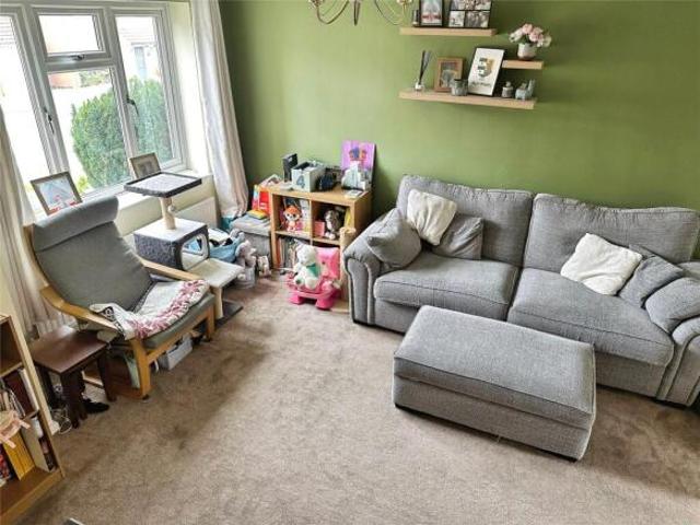 3 bedroom semi detached house for sale in Deer Park Drive, Arnold, Nottingham, Nottinghamshire, NG5