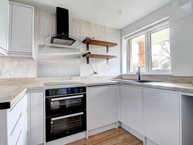 3 bedroom semi detached house for sale in Derwent Road, Basingstoke, RG22