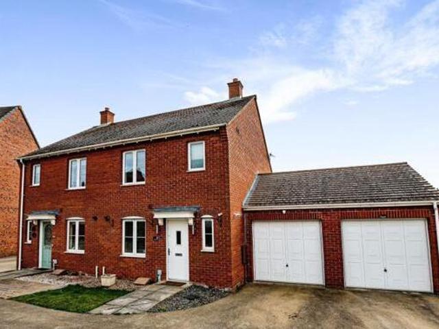 3 Bedroom Semi detached House For Sale In Desborough