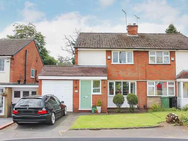 3 bedroom semi detached house for sale in Dingle View, SEDGLEY.