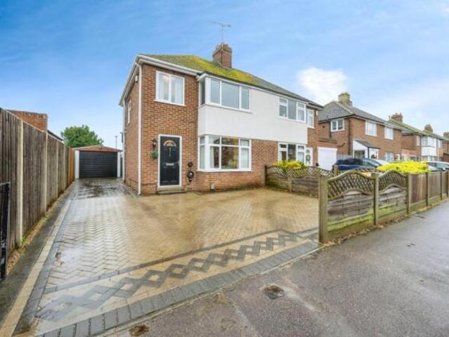 3 bedroom semi detached house for sale in Ditmas Avenue, Kempston, Bedford, Bedfordshire, MK42