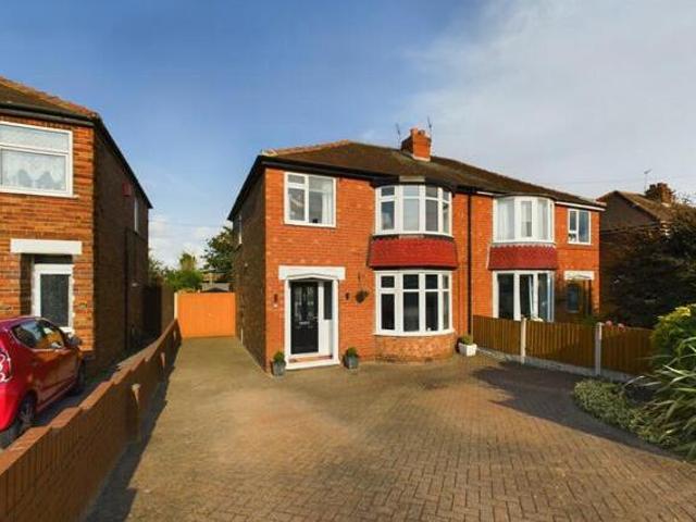 3 Bedroom Semi detached House For Sale In Doncaster