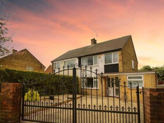 3 Bedroom Semi detached House For Sale In Doncaster, South Yorkshire