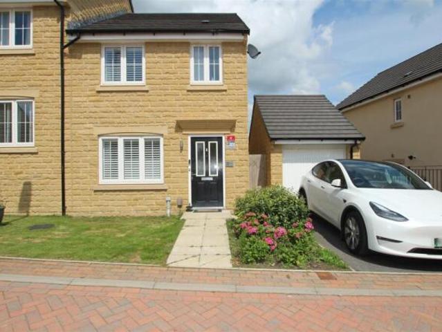 3 bedroom semi detached house for sale in Dobson Rise, Apperley Bridge, BD10
