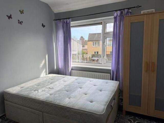 3 bedroom semi detached house for sale in Dorchester Crescent, Bradford, BD4