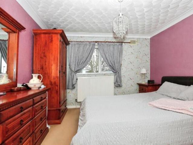 3 bedroom semi detached house for sale in Dover Road, Peterborough, PE4