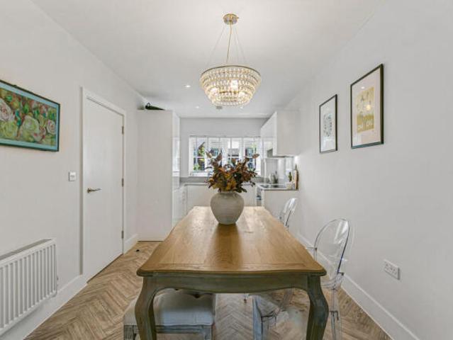 3 bedroom semi detached house for sale in Dover Road, Tadworth, KT20