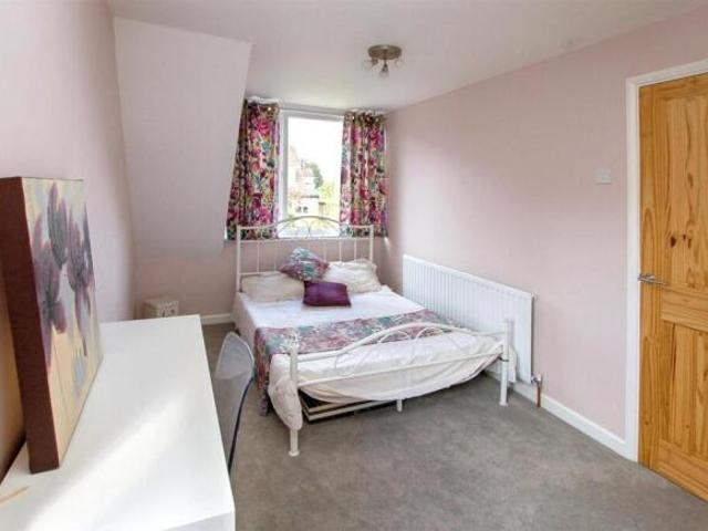 3 bedroom semi detached house for sale in Dowgate Close, Tonbridge, TN9