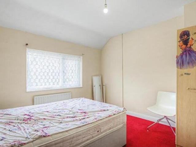 3 bedroom semi detached house for sale in Downside Road, Risinghurst, OX3