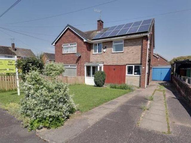3 Bedroom Semi detached House For Sale In Doxey
