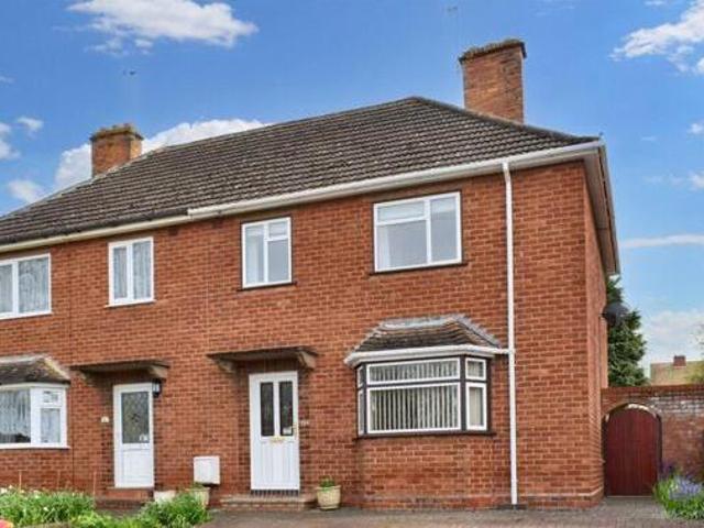 3 Bedroom Semi detached House For Sale In Droitwich Spa, Worcestershire