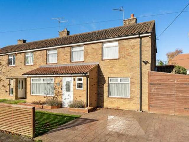 3 Bedroom Semi detached House For Sale In Dunmow, Essex