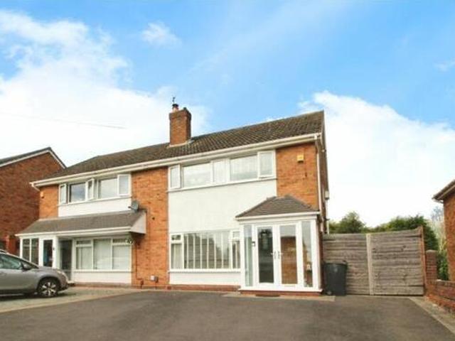 3 Bedroom Semi detached House For Sale In Dudley, West Midlands