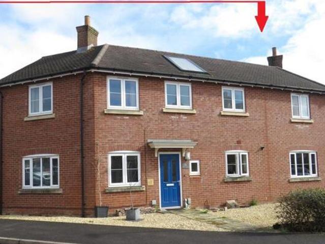 3 Bedroom Semi detached House For Sale In Durrington