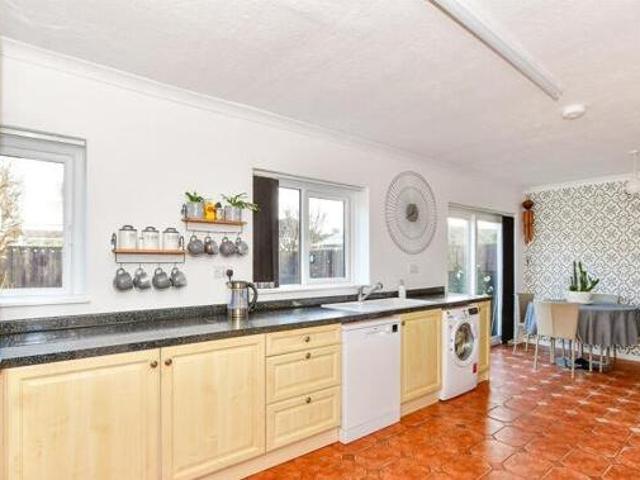 3 Bedroom Semi detached House For Sale In Dymchurch