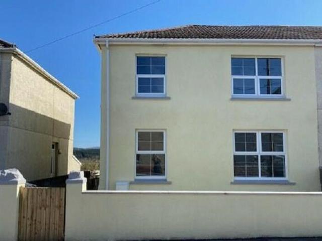 3 Bedroom Semi detached House For Sale In Dyffryn Cellwen, Neath