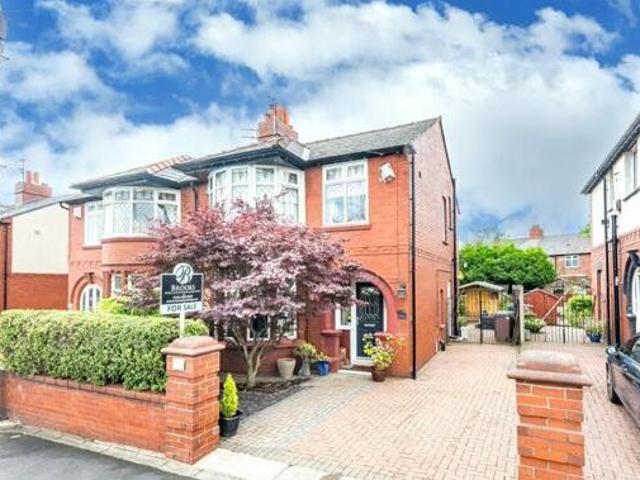 3 Bedroom Semi detached House For Sale In Eccleston Park