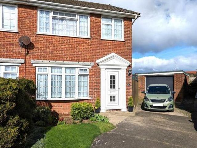 3 Bedroom Semi detached House For Sale In Eastfield