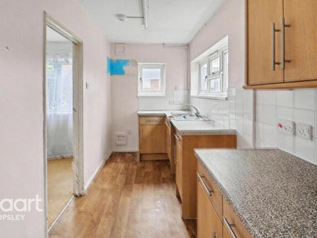 3 bedroom semi detached house for sale in Eaton Valley Road, Luton, LU2