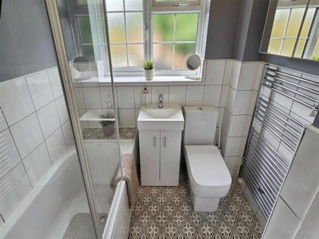 3 bedroom semi detached house for sale in Ebury Road, Carrington, Nottingham, NG5 1BB, NG5