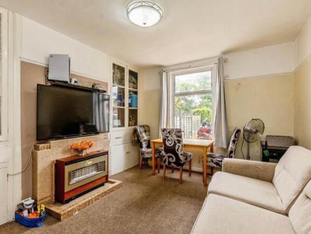 3 bedroom semi detached house for sale in Eden Grove, Bristol, BS7